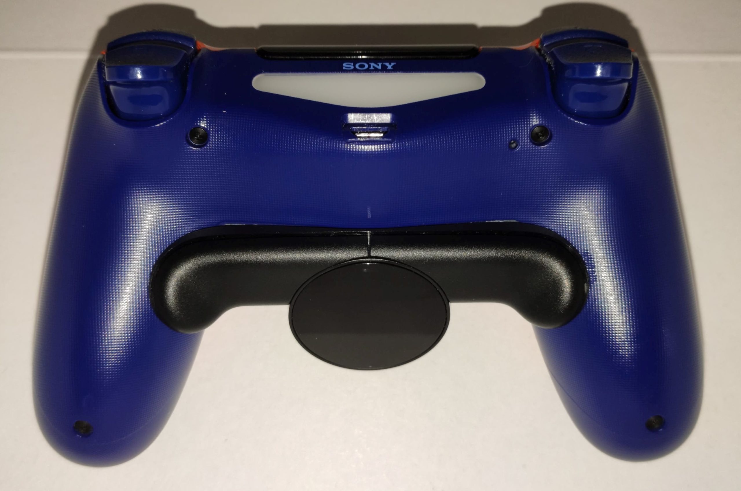 Test : Fixation dorsale manette PS4